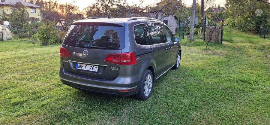 Pelēks Volkswagen Sharan 2011 Viļņa, ar dzinēja tilpumu 1.97 L un nobraukumu 274 tūkst. km par 8999 €, foto 5 vietnē AUTOMOTO.COM.LV