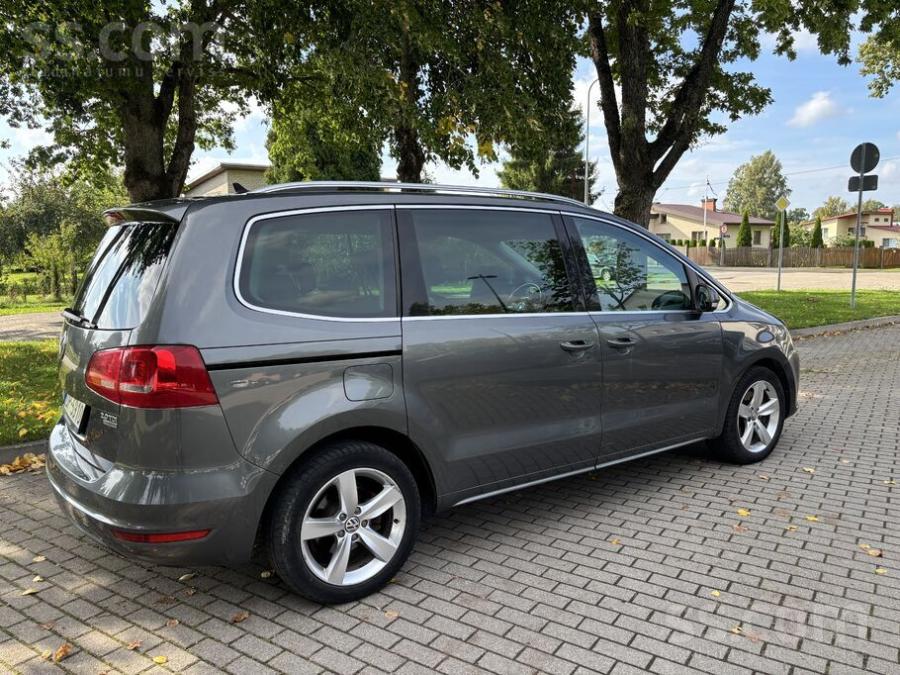 Pelēks Volkswagen Sharan 2011 Valmiera, ar dzinēja tilpumu 2.00 L un nobraukumu 516 tūkst. km par 4400 €, foto 7 vietnē AUTOMOTO.COM.LV