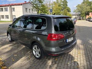 Pelēks Volkswagen Sharan 2011 Valmiera, ar dzinēja tilpumu 2.00 L un nobraukumu 516 tūkst. km par 4400 €, foto 9 vietnē AUTOMOTO.COM.LV