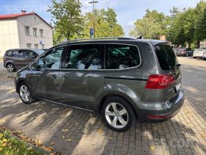 Pelēks Volkswagen Sharan 2011 Valmiera, ar dzinēja tilpumu 2.00 L un nobraukumu 516 tūkst. km par 4400 €, foto 10 vietnē AUTOMOTO.COM.LV