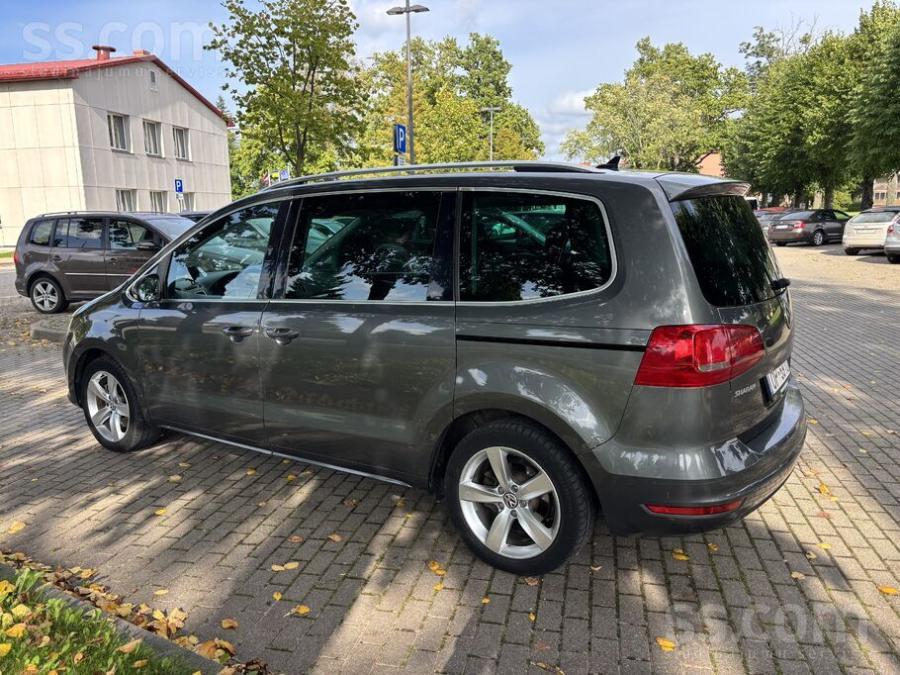 Pelēks Volkswagen Sharan 2011 Valmiera, ar dzinēja tilpumu 2.00 L un nobraukumu 516 tūkst. km par 4400 €, foto 10 vietnē AUTOMOTO.COM.LV