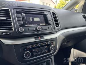 Pelēks Volkswagen Sharan 2011 Valmiera, ar dzinēja tilpumu 2.00 L un nobraukumu 516 tūkst. km par 4400 €, foto 29 vietnē AUTOMOTO.COM.LV