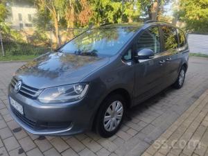 Grey Volkswagen Sharan 2011 in Riga, with an engine capacity of 2.00 L and mileage of 372 thousand km for 3500 €, photo  on AUTOMOTO.COM.LV