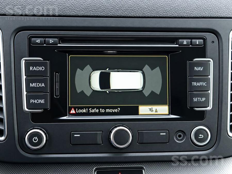 Pelēks Volkswagen Sharan 2011 Tukums, ar dzinēja tilpumu 2.00 L un nobraukumu 327 tūkst. km par 6290 €, foto 10 vietnē AUTOMOTO.COM.LV