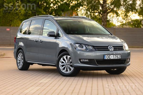 Grey Volkswagen Sharan 2012 in Jelgava, with an engine capacity of 2.00 L and mileage of 237 thousand km for 9500 €, photo 3 on AUTOMOTO.COM.LV