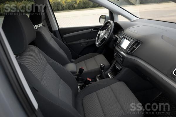 Grey Volkswagen Sharan 2012 in Jelgava, with an engine capacity of 2.00 L and mileage of 237 thousand km for 9500 €, photo 9 on AUTOMOTO.COM.LV