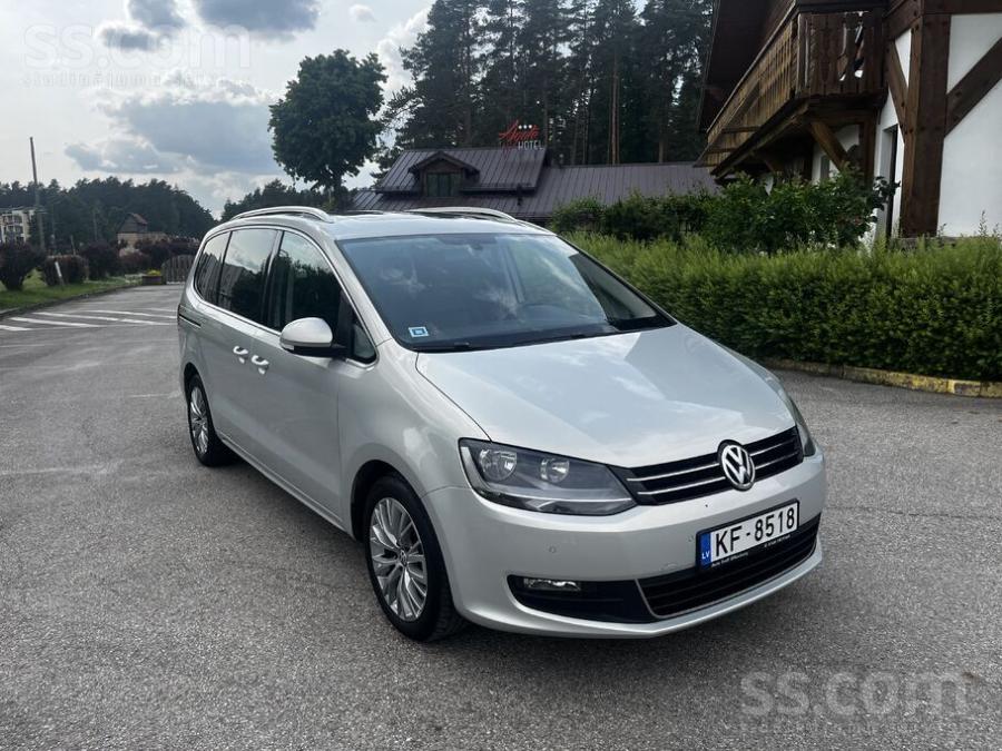 Pelēks Volkswagen Sharan 2012 Jelgava, ar dzinēja tilpumu 2.00 L un nobraukumu 383 tūkst. km par 17800 €, foto 1 vietnē AUTOMOTO.COM.LV