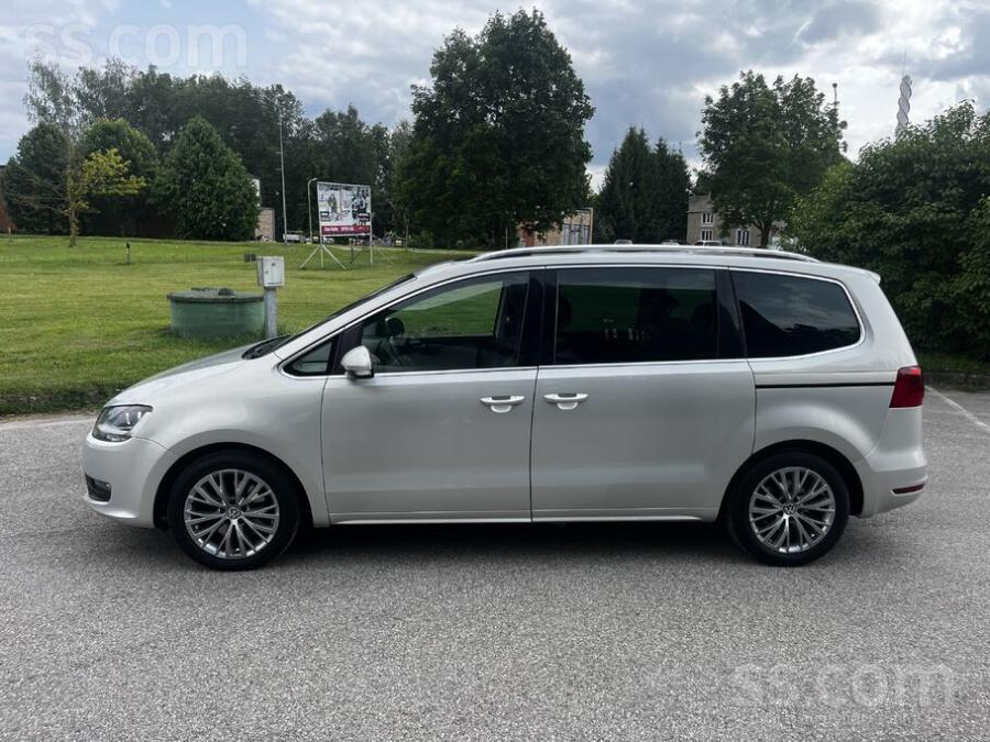 Pelēks Volkswagen Sharan 2012 Jelgava, ar dzinēja tilpumu 2.00 L un nobraukumu 383 tūkst. km par 17800 €, foto 4 vietnē AUTOMOTO.COM.LV