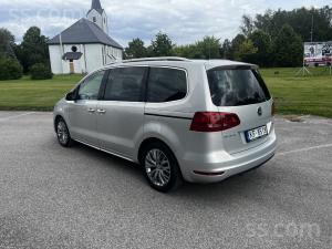 Pelēks Volkswagen Sharan 2012 Jelgava, ar dzinēja tilpumu 2.00 L un nobraukumu 383 tūkst. km par 17800 €, foto 5 vietnē AUTOMOTO.COM.LV