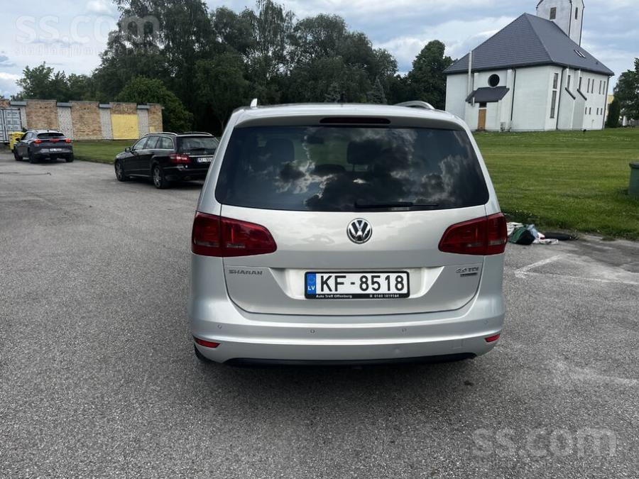 Pelēks Volkswagen Sharan 2012 Jelgava, ar dzinēja tilpumu 2.00 L un nobraukumu 383 tūkst. km par 17800 €, foto 6 vietnē AUTOMOTO.COM.LV