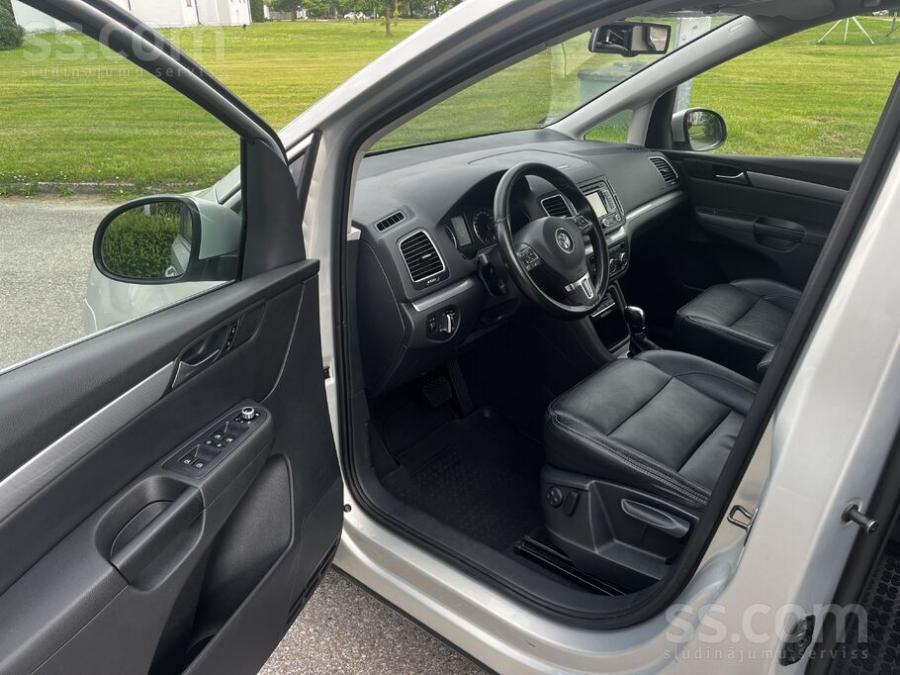 Pelēks Volkswagen Sharan 2012 Jelgava, ar dzinēja tilpumu 2.00 L un nobraukumu 383 tūkst. km par 17800 €, foto 10 vietnē AUTOMOTO.COM.LV
