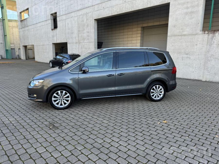 Grey Volkswagen Sharan 2012 in Jelgava, with an engine capacity of 2.00 L and mileage of 0 thousand km for 10150 €, photo 3 on AUTOMOTO.COM.LV