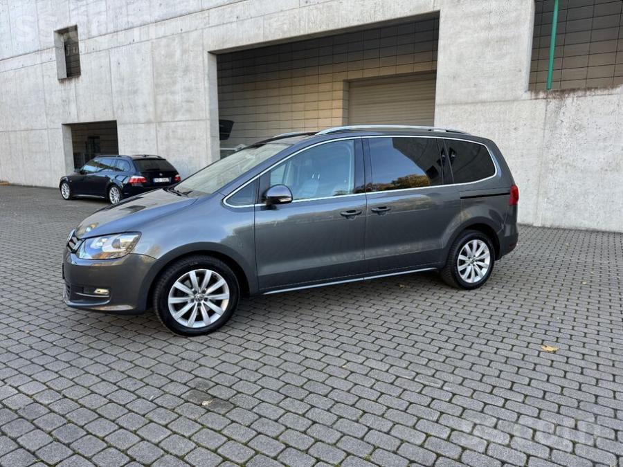 Grey Volkswagen Sharan 2012 in Jelgava, with an engine capacity of 2.00 L and mileage of 0 thousand km for 10150 €, photo 7 on AUTOMOTO.COM.LV