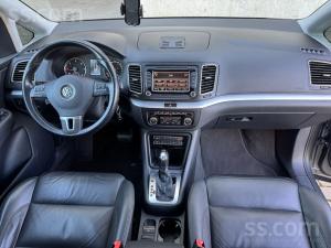 Grey Volkswagen Sharan 2012 in Jelgava, with an engine capacity of 2.00 L and mileage of 0 thousand km for 10150 €, photo 18 on AUTOMOTO.COM.LV