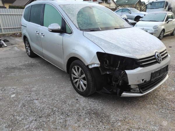 Pelēks Volkswagen Sharan 2012 Kauņa, ar dzinēja tilpumu 1.97 L un nobraukumu 290 tūkst. km par 3850 €, foto 1 vietnē AUTOMOTO.COM.LV