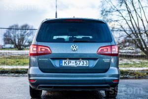 Grey Volkswagen Sharan 2012 in Riga, with an engine capacity of 2.00 L and mileage of 304 thousand km for 7790 €, photo 8 on AUTOMOTO.COM.LV
