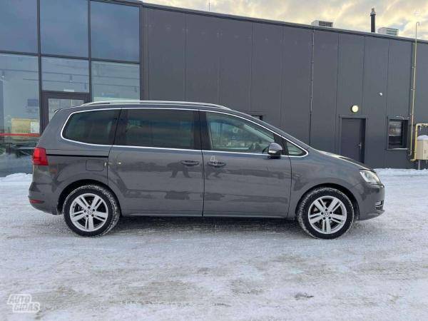 Pelēks Volkswagen Sharan 2012 Šauļi, ar dzinēja tilpumu 2.00 L un nobraukumu 227 tūkst. km par 8900 €, foto 5 vietnē AUTOMOTO.COM.LV
