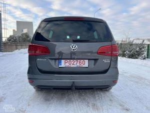 Grey Volkswagen Sharan 2012 in Siauliai, with an engine capacity of 2.00 L and mileage of 227 thousand km for 8900 €, photo 6 on AUTOMOTO.COM.LV