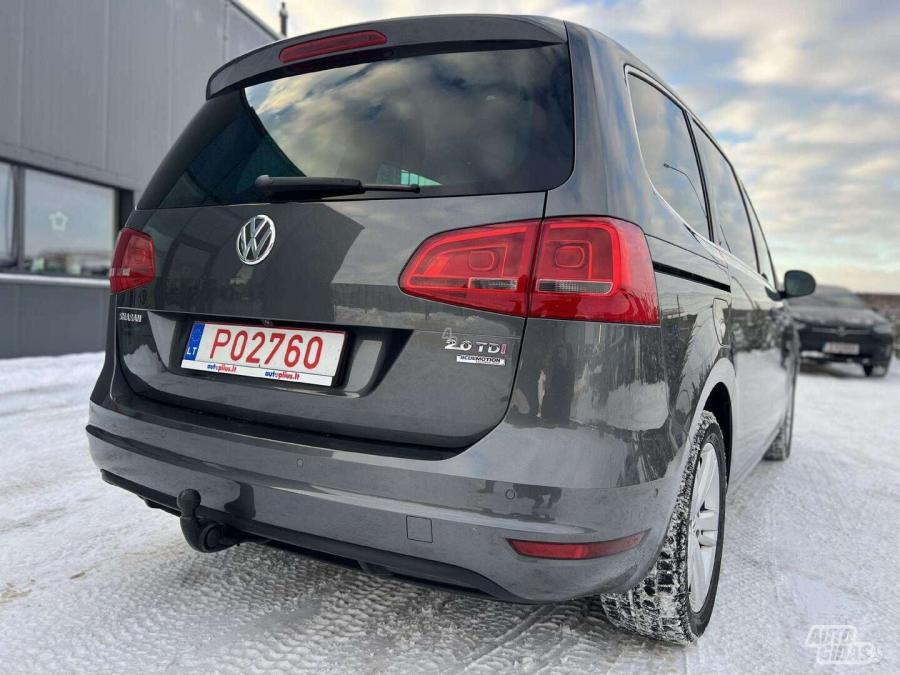 Grey Volkswagen Sharan 2012 in Siauliai, with an engine capacity of 2.00 L and mileage of 227 thousand km for 8900 €, photo 9 on AUTOMOTO.COM.LV