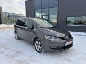 Grey Volkswagen Sharan 2012 in Siauliai, with an engine capacity of 1.97 L and mileage of 227 thousand km for 8900 €, photo  on AUTOMOTO.COM.LV