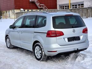 Grey Volkswagen Sharan 2012 in Vilnius, with an engine capacity of 2.00 L and mileage of 292 thousand km for 6800 €, photo 5 on AUTOMOTO.COM.LV