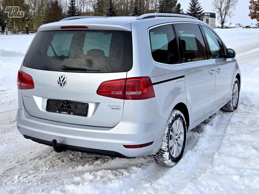 Grey Volkswagen Sharan 2012 in Vilnius, with an engine capacity of 2.00 L and mileage of 292 thousand km for 6800 €, photo 10 on AUTOMOTO.COM.LV