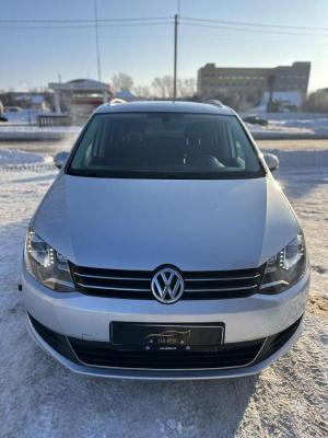 Pelēks Volkswagen Sharan 2012 Šauļi, ar dzinēja tilpumu 1.97 L un nobraukumu 268 tūkst. km par 7450 €, foto 5 vietnē AUTOMOTO.COM.LV
