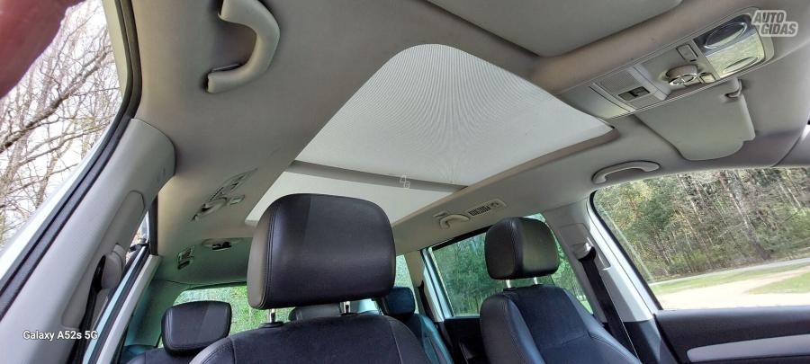 Pelēks Volkswagen Sharan 2012 Prienai, ar dzinēja tilpumu 2.00 L un nobraukumu 297 tūkst. km par 7600 €, foto 10 vietnē AUTOMOTO.COM.LV