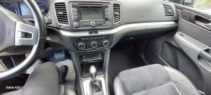 Pelēks Volkswagen Sharan 2012 Prienai, ar dzinēja tilpumu 2.00 L un nobraukumu 297 tūkst. km par 7600 €, foto 14 vietnē AUTOMOTO.COM.LV