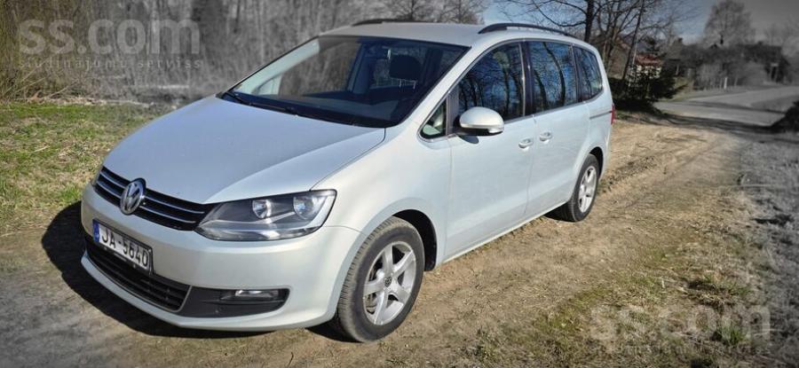 Grey Volkswagen Sharan 2012 in Kuldiga, with an engine capacity of 2.00 L and mileage of 354 thousand km for 4899 €, photo 3 on AUTOMOTO.COM.LV