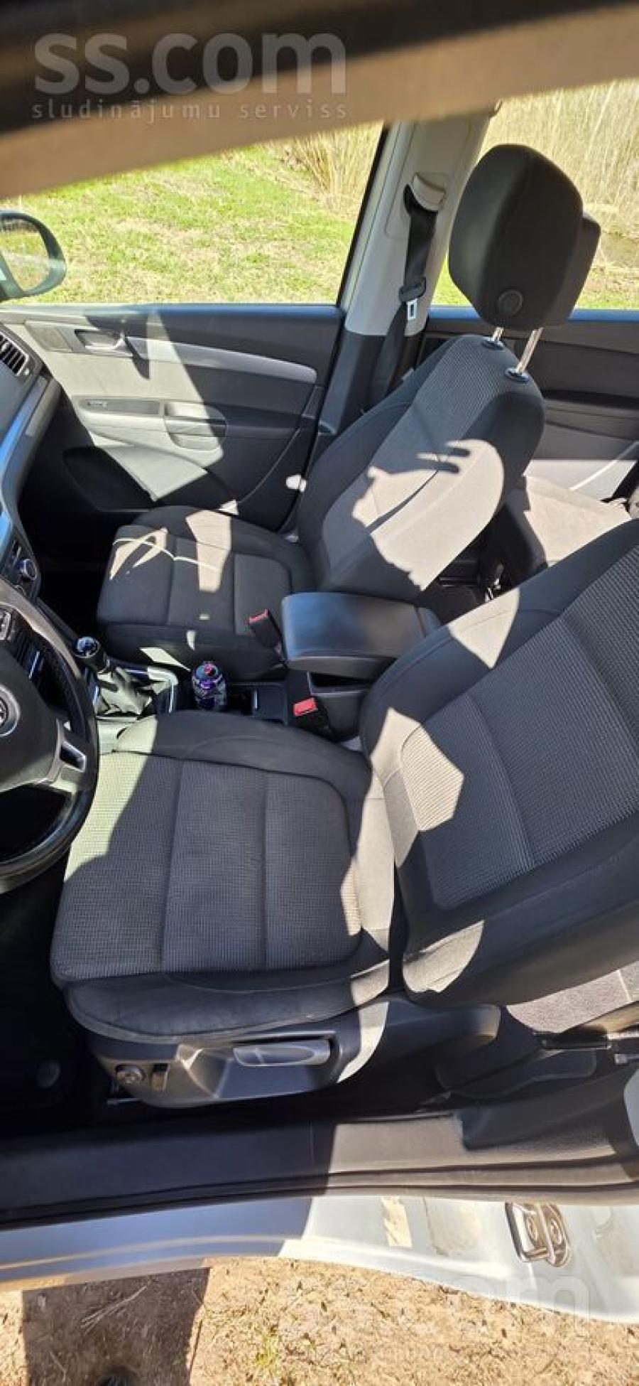 Grey Volkswagen Sharan 2012 in Kuldiga, with an engine capacity of 2.00 L and mileage of 354 thousand km for 4899 €, photo 14 on AUTOMOTO.COM.LV