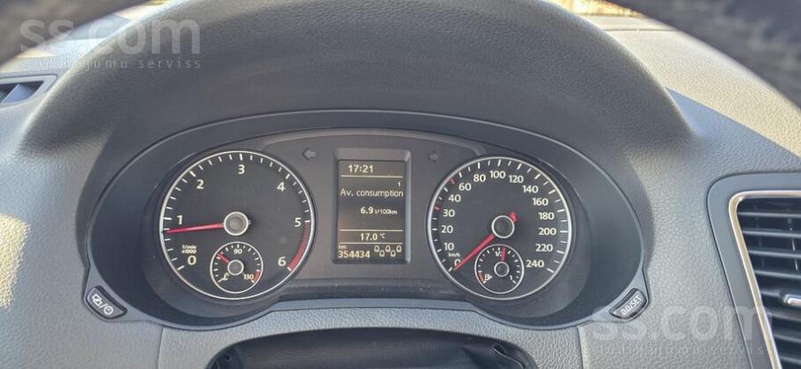 Grey Volkswagen Sharan 2012 in Kuldiga, with an engine capacity of 2.00 L and mileage of 354 thousand km for 4899 €, photo 23 on AUTOMOTO.COM.LV