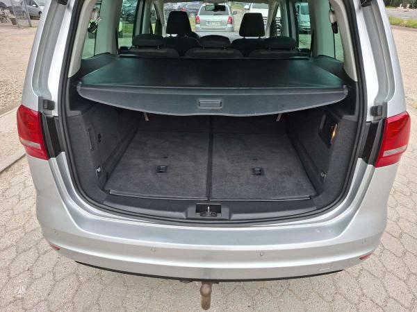 Pelēks Volkswagen Sharan 2012 Radviliškis, ar dzinēja tilpumu 2.00 L un nobraukumu 224 tūkst. km par 6900 €, foto 9 vietnē AUTOMOTO.COM.LV
