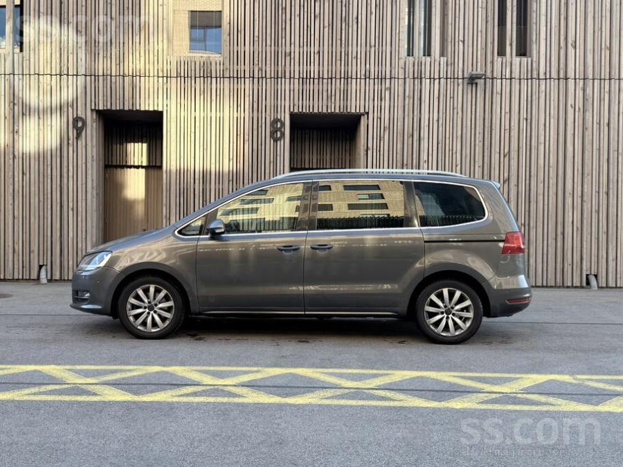 Grey Volkswagen Sharan 2012 in Riga, with an engine capacity of 2.00 L and mileage of 241 thousand km for 7000 €, photo 3 on AUTOMOTO.COM.LV
