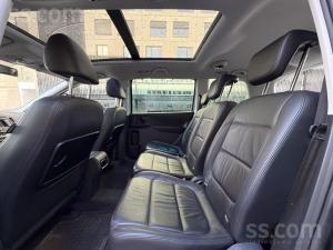 Grey Volkswagen Sharan 2012 in Riga, with an engine capacity of 2.00 L and mileage of 241 thousand km for 7000 €, photo 9 on AUTOMOTO.COM.LV