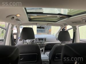 Pelēks Volkswagen Sharan 2012 Rīga, ar dzinēja tilpumu 2.00 L un nobraukumu 287 tūkst. km par 6800 €, foto 3 vietnē AUTOMOTO.COM.LV