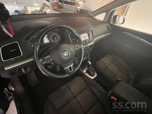 Pelēks Volkswagen Sharan 2012 Rīga, ar dzinēja tilpumu 2.00 L un nobraukumu 287 tūkst. km par 6800 €, foto 8 vietnē AUTOMOTO.COM.LV