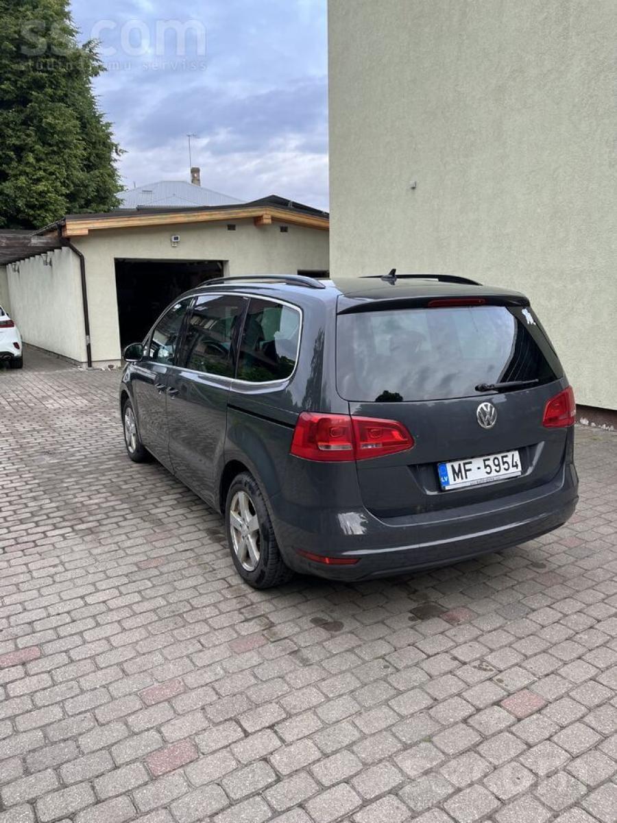 Pelēks Volkswagen Sharan 2012 Rīga, ar dzinēja tilpumu 2.00 L un nobraukumu 287 tūkst. km par 6800 €, foto 13 vietnē AUTOMOTO.COM.LV