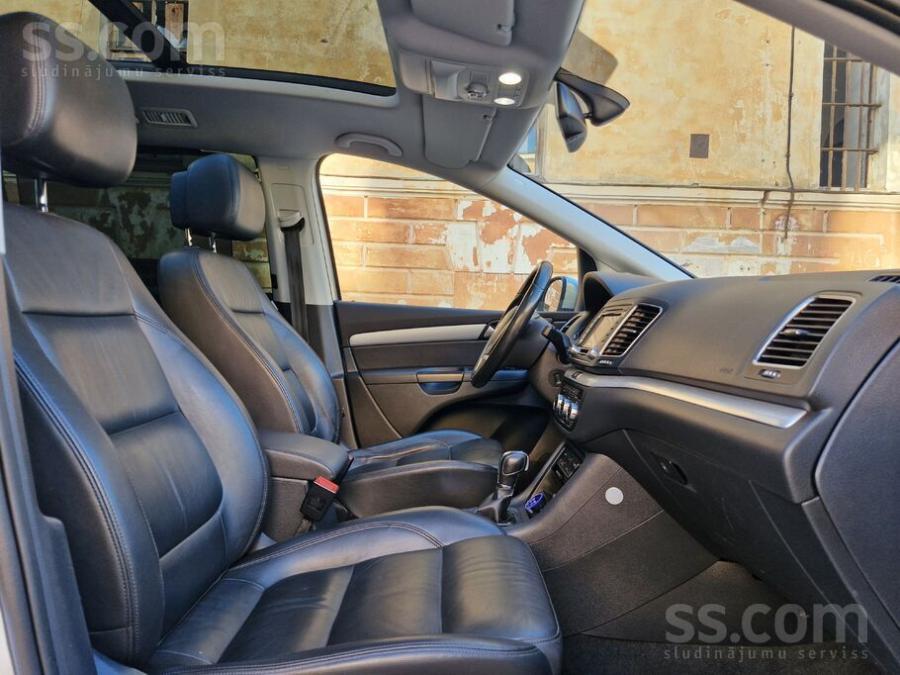 Pelēks Volkswagen Sharan 2012 Daugavpils, ar dzinēja tilpumu 2.00 L un nobraukumu 250 tūkst. km par 8250 €, foto 18 vietnē AUTOMOTO.COM.LV
