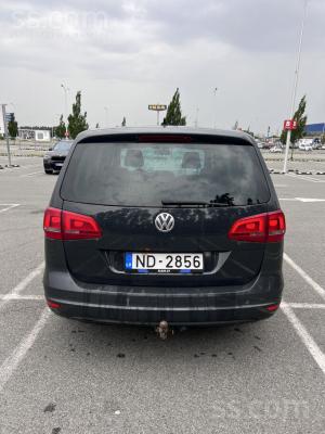 Pelēks Volkswagen Sharan 2012 Rīga, ar dzinēja tilpumu 2.00 L un nobraukumu 389 tūkst. km par 4900 €, foto 7 vietnē AUTOMOTO.COM.LV