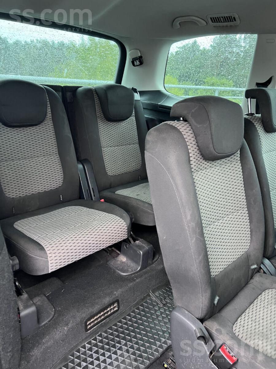 Pelēks Volkswagen Sharan 2012 Rīga, ar dzinēja tilpumu 2.00 L un nobraukumu 389 tūkst. km par 4900 €, foto 16 vietnē AUTOMOTO.COM.LV