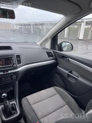 Pelēks Volkswagen Sharan 2012 Rīga, ar dzinēja tilpumu 2.00 L un nobraukumu 389 tūkst. km par 4900 €, foto 20 vietnē AUTOMOTO.COM.LV