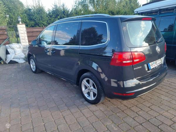 Pelēks Volkswagen Sharan 2012 Utena, ar dzinēja tilpumu 1.97 L un nobraukumu 368 tūkst. km par 6150 €, foto 5 vietnē AUTOMOTO.COM.LV