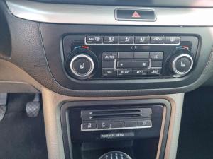 Grey Volkswagen Sharan 2012 in Utena, with an engine capacity of 1.97 L and mileage of 368 thousand km for 6150 €, photo 21 on AUTOMOTO.COM.LV