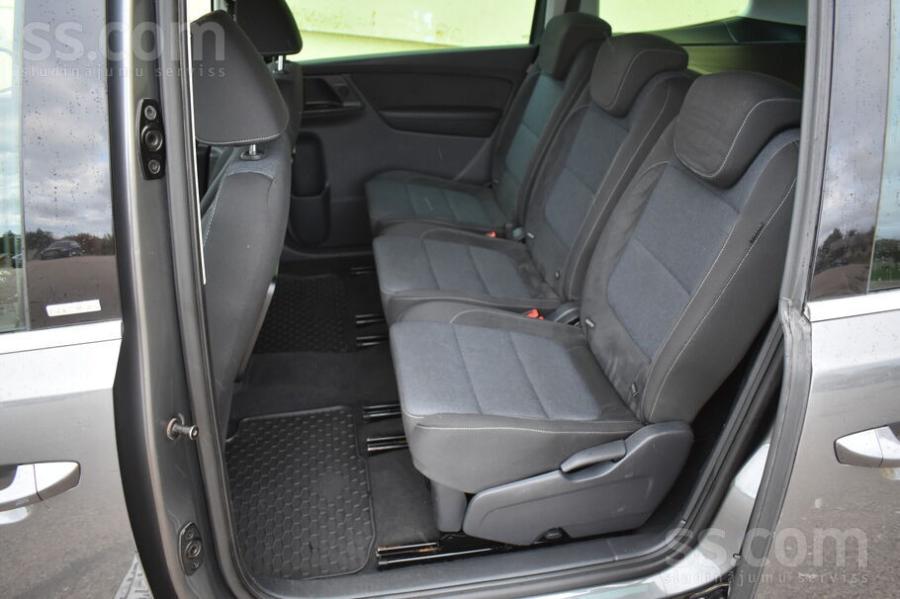 Pelēks Volkswagen Sharan 2012 Talsi, ar dzinēja tilpumu 2.00 L un nobraukumu 230 tūkst. km par 8800 €, foto 9 vietnē AUTOMOTO.COM.LV