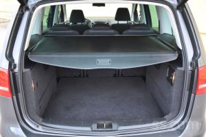 Pelēks Volkswagen Sharan 2012 Talsi, ar dzinēja tilpumu 2.00 L un nobraukumu 230 tūkst. km par 8800 €, foto 10 vietnē AUTOMOTO.COM.LV