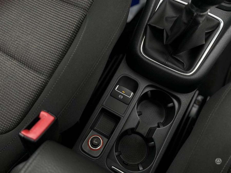 Pelēks Volkswagen Sharan 2012 Kretinga, ar dzinēja tilpumu 1.97 L un nobraukumu 214 tūkst. km par 7800 €, foto 14 vietnē AUTOMOTO.COM.LV
