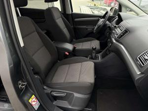 Pelēks Volkswagen Sharan 2012 Kretinga, ar dzinēja tilpumu 1.97 L un nobraukumu 214 tūkst. km par 7800 €, foto 21 vietnē AUTOMOTO.COM.LV