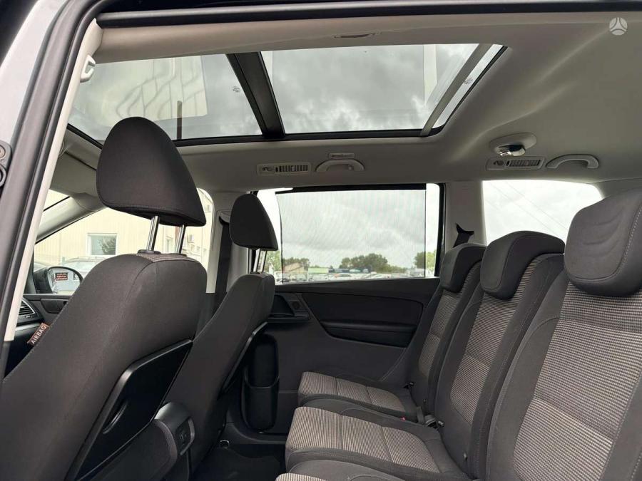 Pelēks Volkswagen Sharan 2012 Kretinga, ar dzinēja tilpumu 1.97 L un nobraukumu 214 tūkst. km par 7800 €, foto 24 vietnē AUTOMOTO.COM.LV