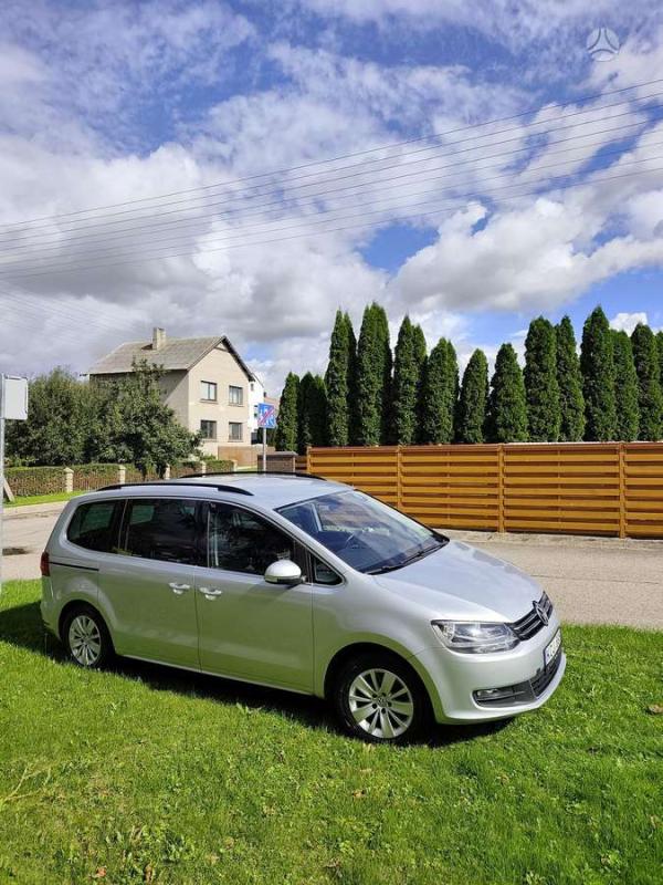 Pelēks Volkswagen Sharan 2012 Viļņa, ar dzinēja tilpumu 1.97 L un nobraukumu 224 tūkst. km par 6950 €, foto 10 vietnē AUTOMOTO.COM.LV